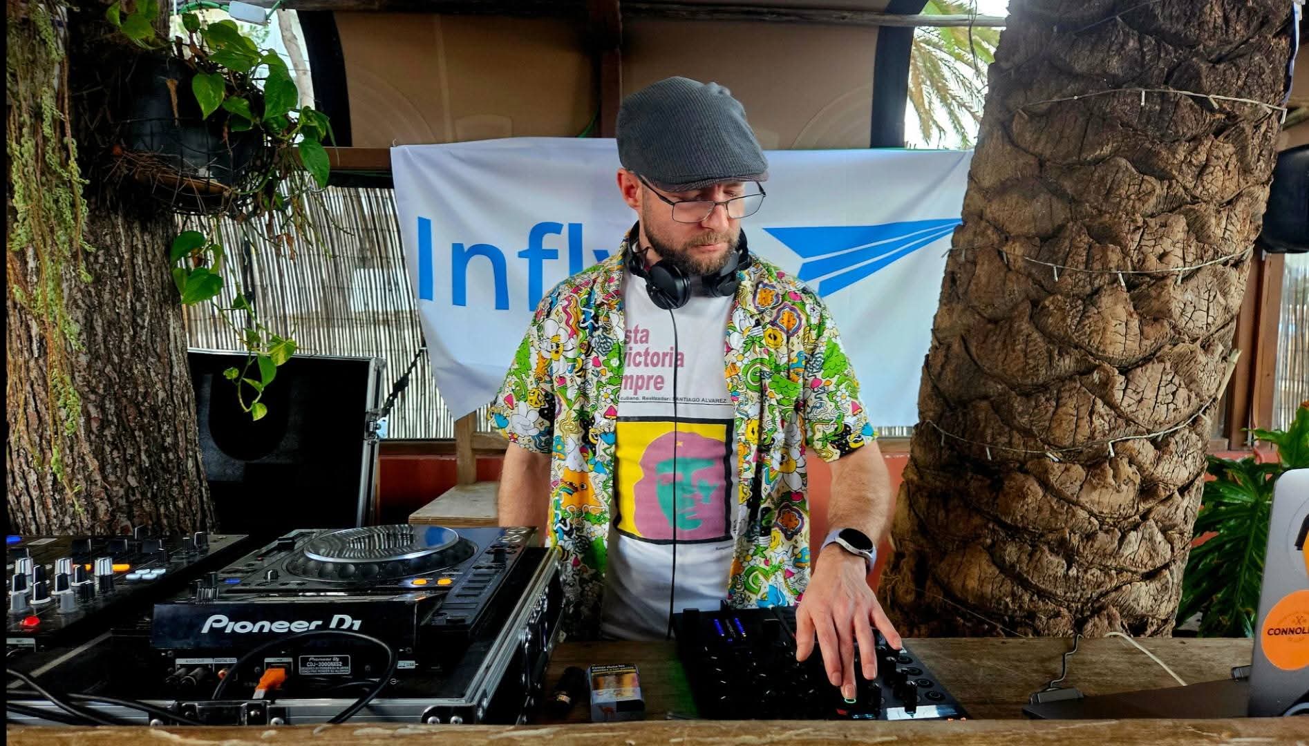 In The Basement 073: with Gary Dodds (Live from Word of Mouth Café in ...